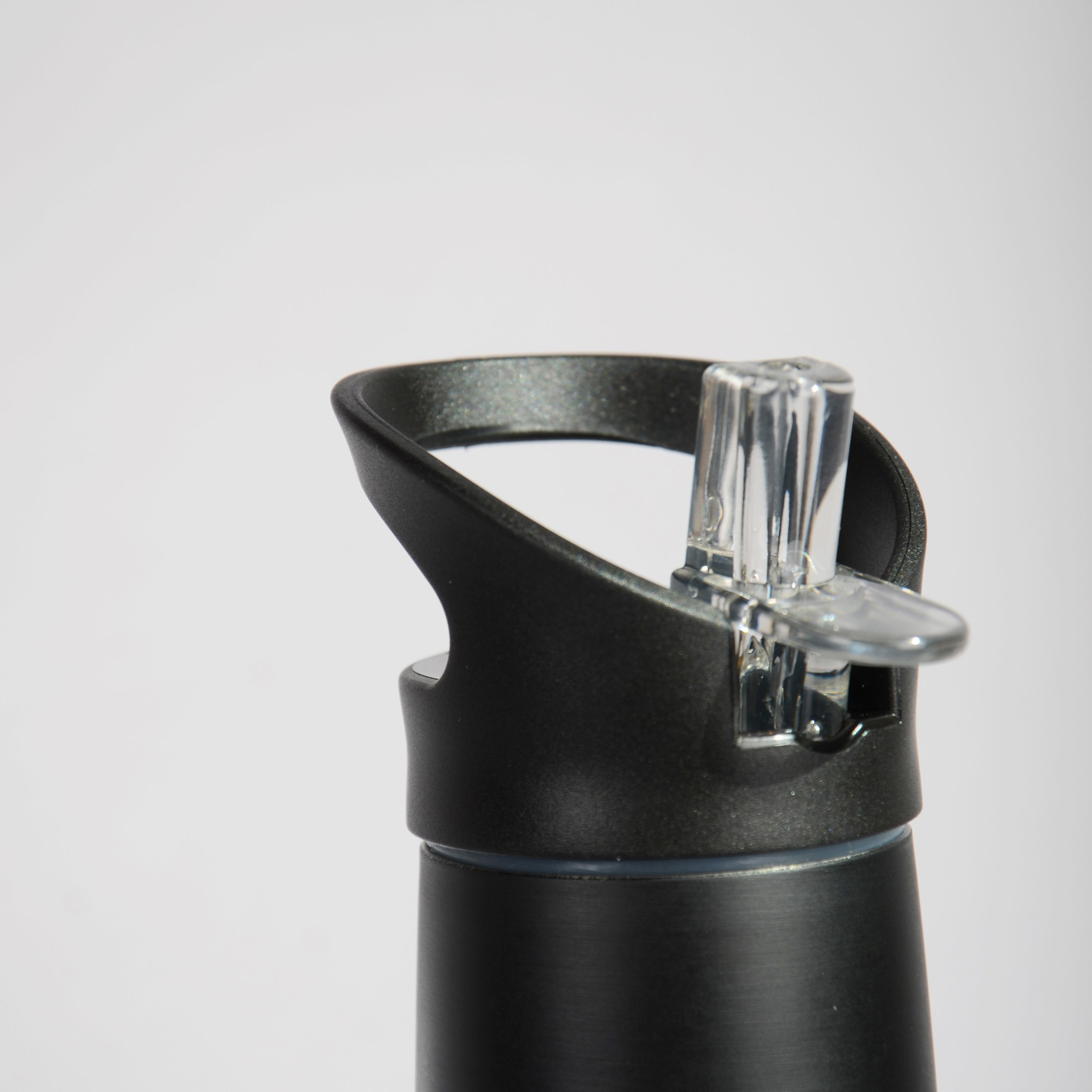 Vattenflaska Metall, Lock med pip, 630ml - I/Store